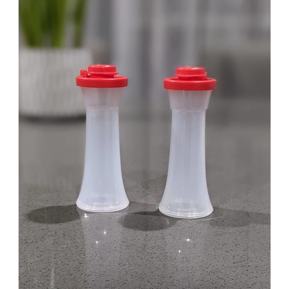Tupperware | Kitchen | Tupperware Small Hourglass Set Salt And Pepper ...
